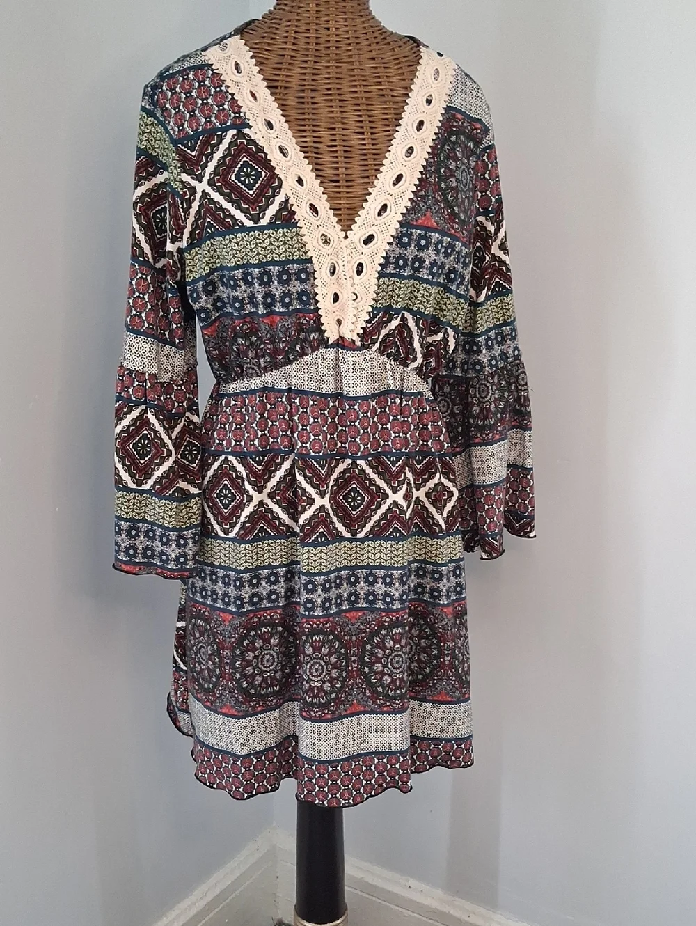 Banana Lemon | Dresses | Banana Lemon Crochettrim Boho Print Vneck ...